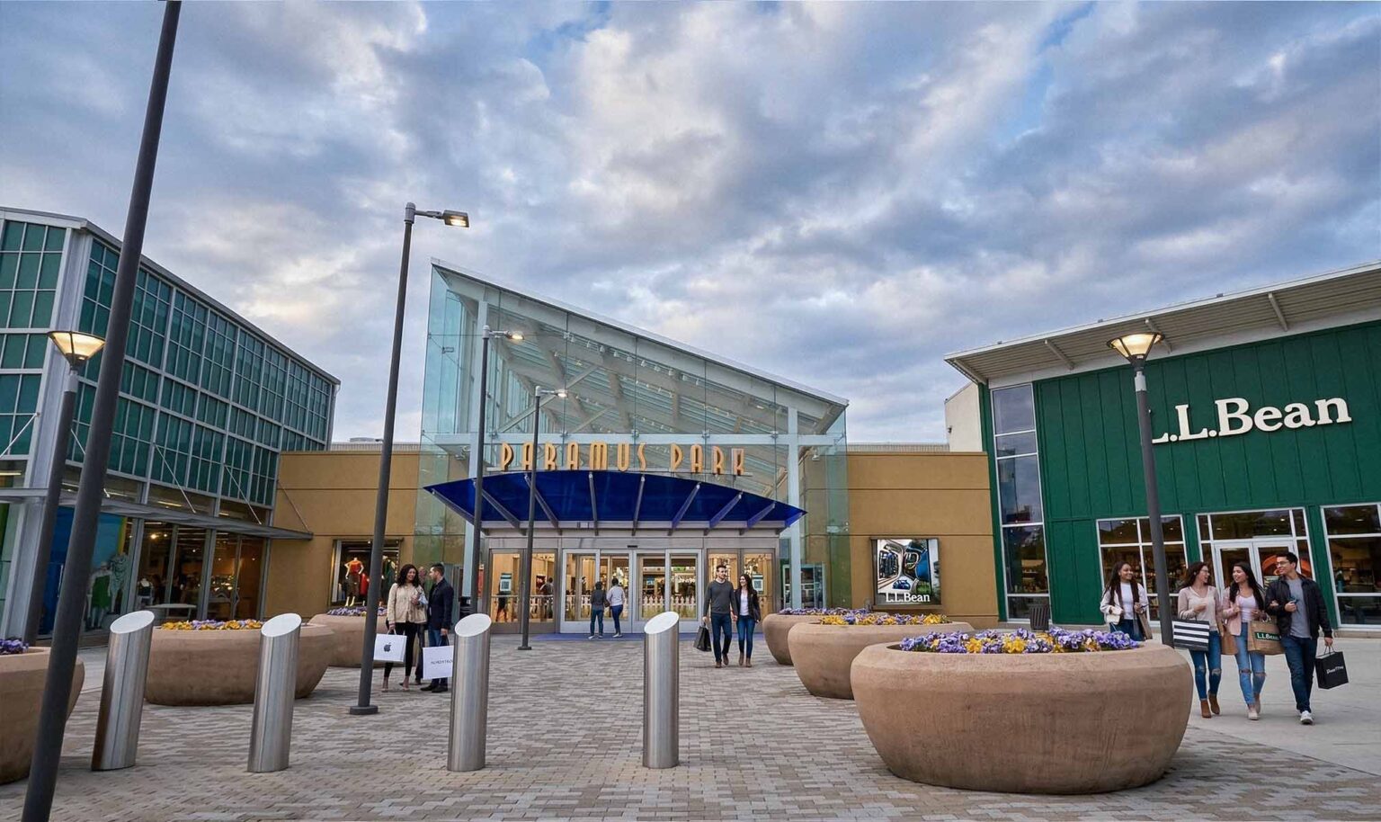 Paramus Park Mall NJ: Stores, Hours & Parking